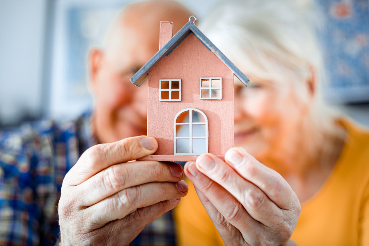 The Benefits Of Aging In Place With Home Care | Elderlink Home Care
